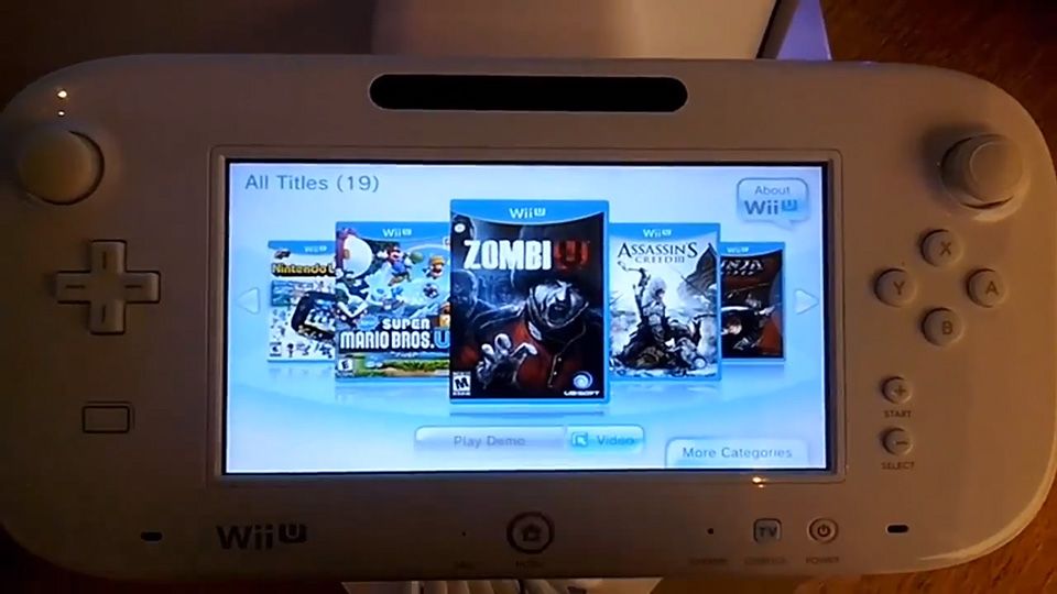 Wii U demo unit video offers glimpse at possible GamePad interface