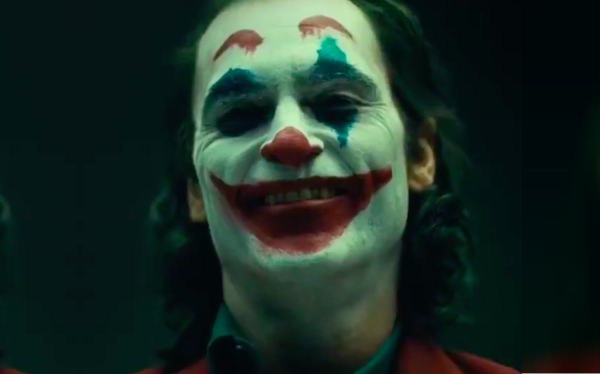 First look at Joaquin Phoenix’s Joker costume revealed