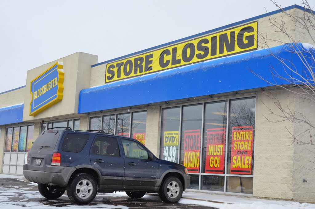 Blockbuster closing all corporate retail stores in the US by January
