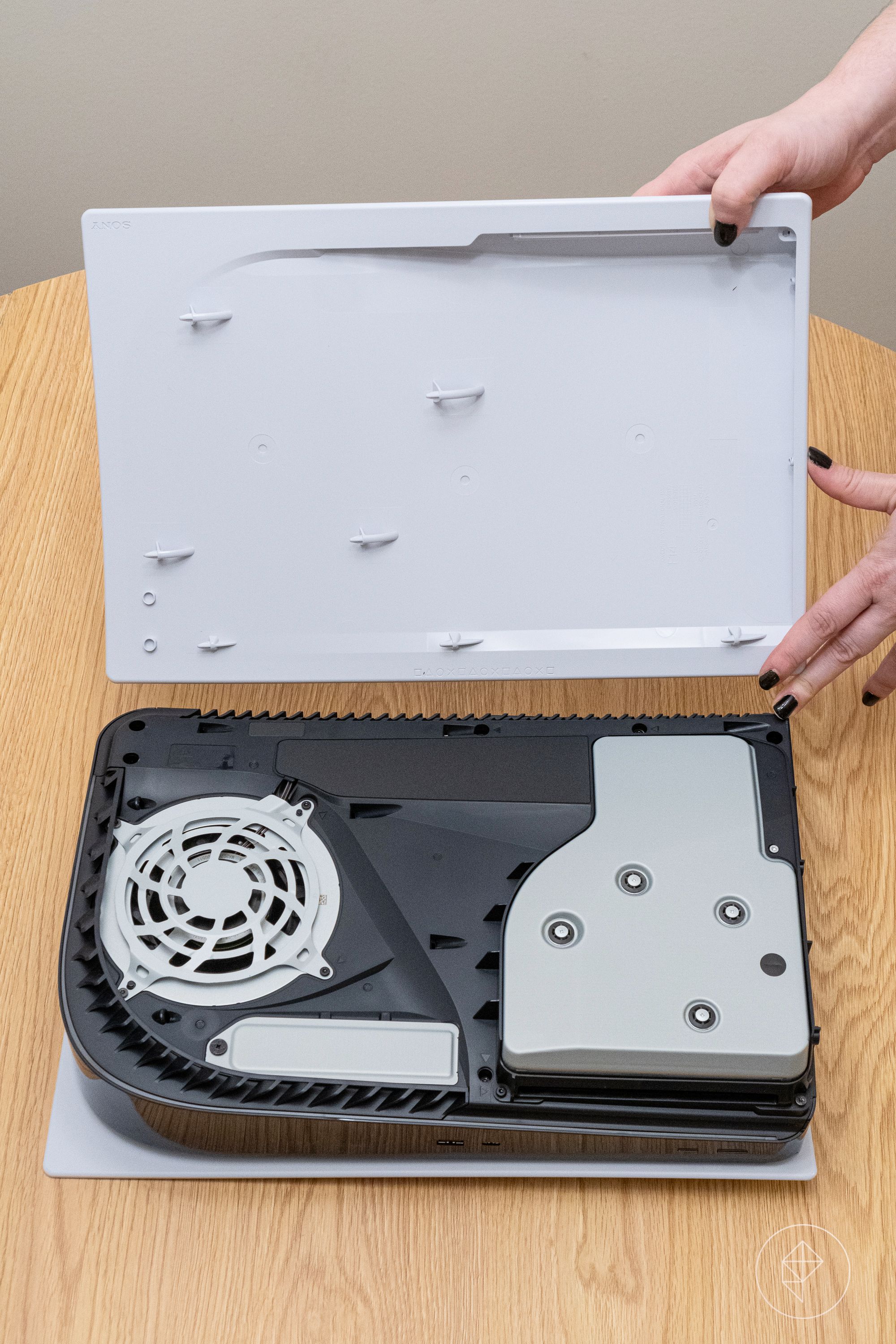 PS5 stand explained: vertical vs. horizontal orientations, side panels