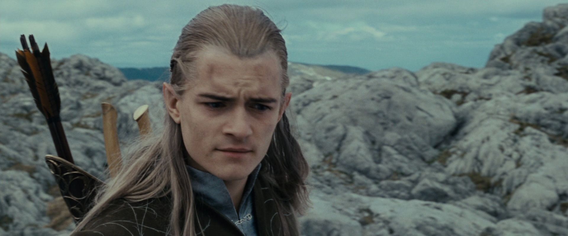 Orlando Bloom’s odd facial expressions tell the secret story of Legolas