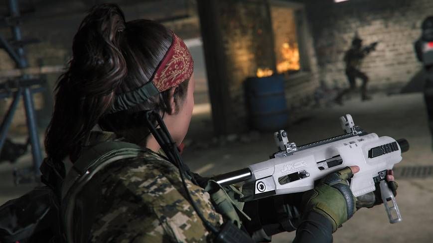 What is Tactical Stance in Modern Warfare 3, and how do you use it?