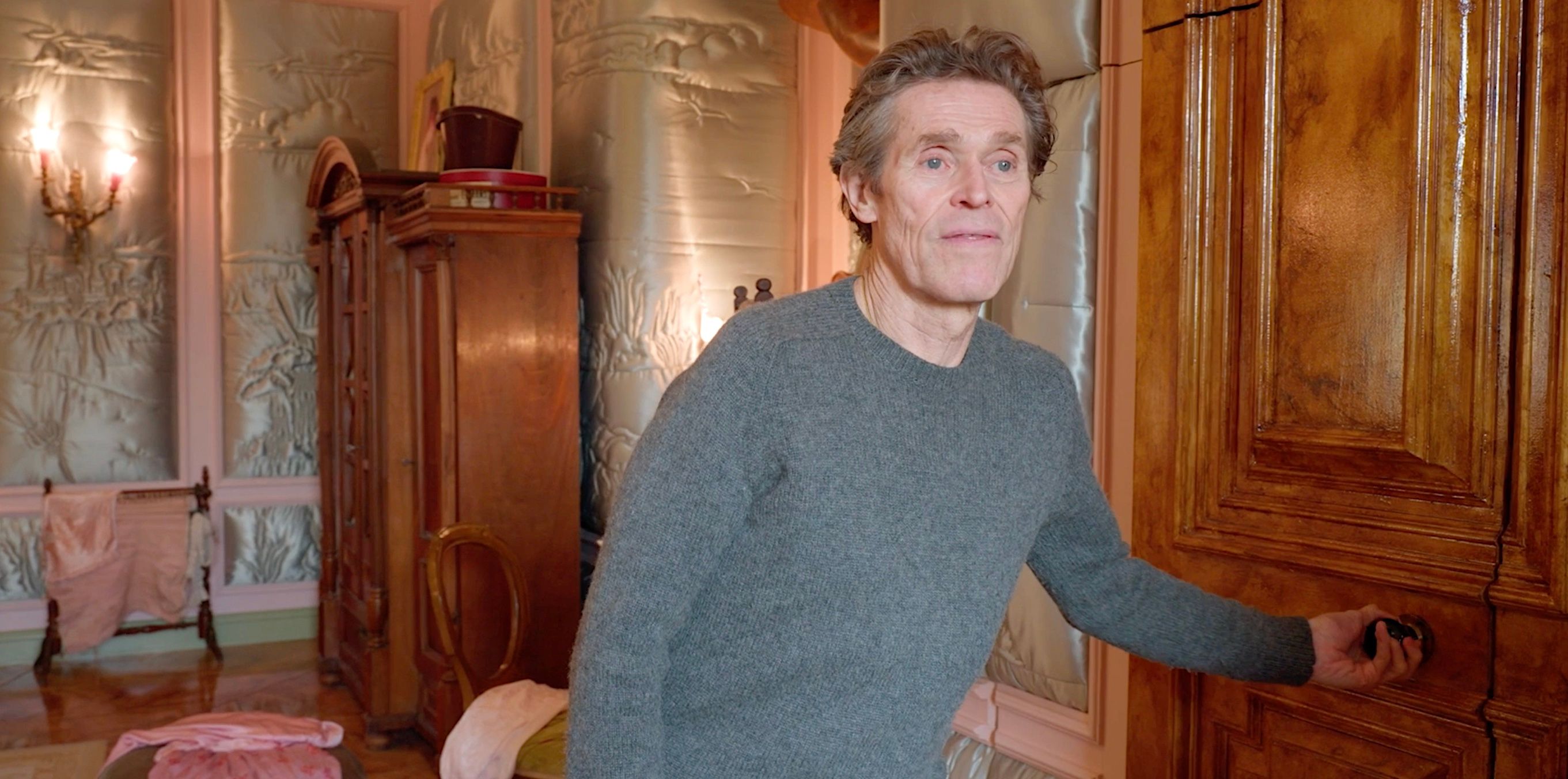 Willem DaFoe’s Poor Things video tour is full of wild details