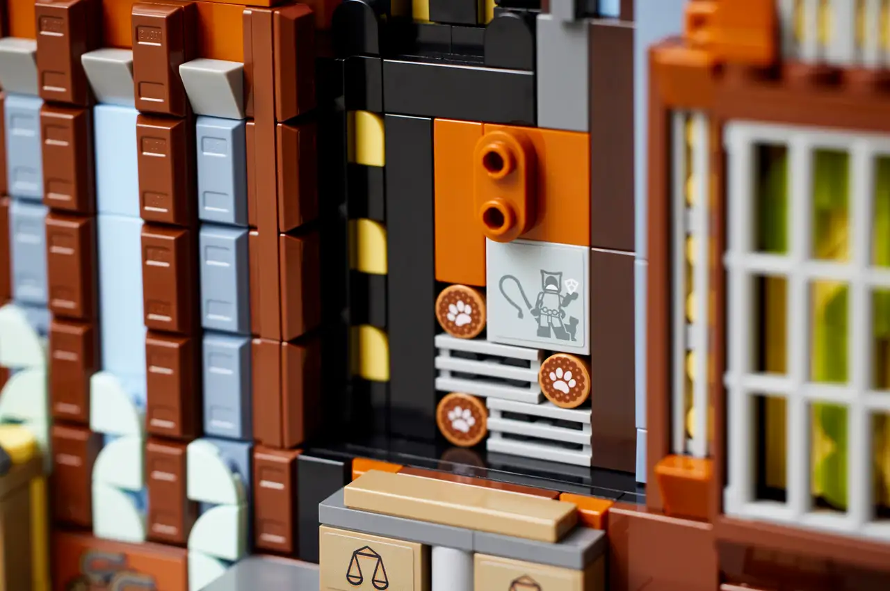 Lego’s Gotham Skyline from Batman: The Animated Series is available now